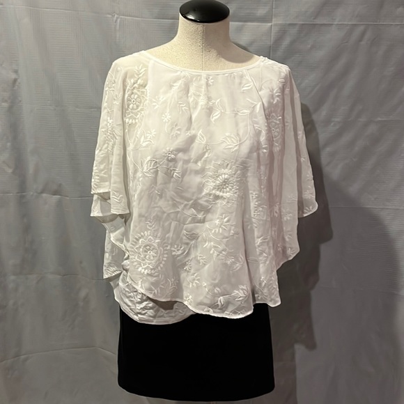 Elle | Tops | Crisp White Butterfly Sleeves Ladies Blouse | Poshmark